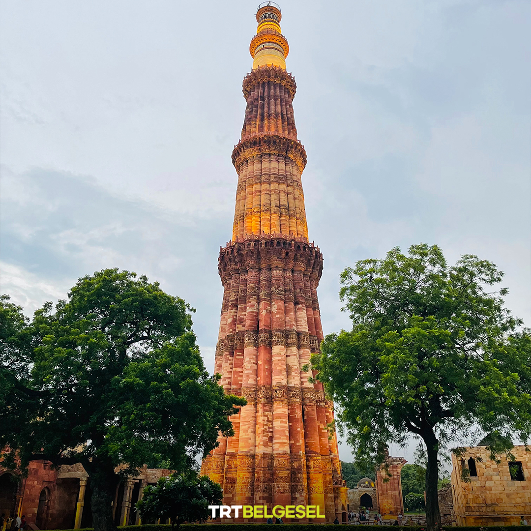 İlk Müslüman Türk Kadın Sultan : “Belkîs-i Cihan Raziye Begüm” – Benim Not Defterim